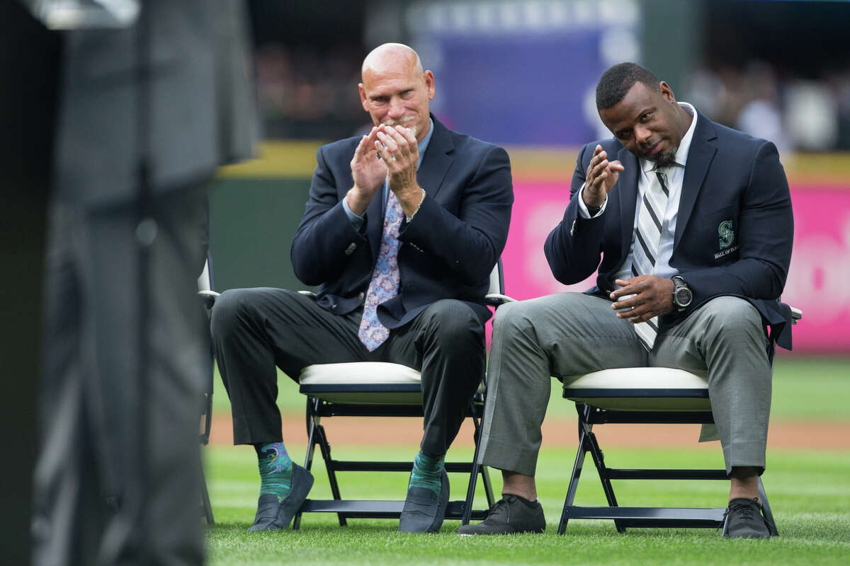 Documentary on Seattle Mariners legend Ken Griffey Jr. debuting Father ...