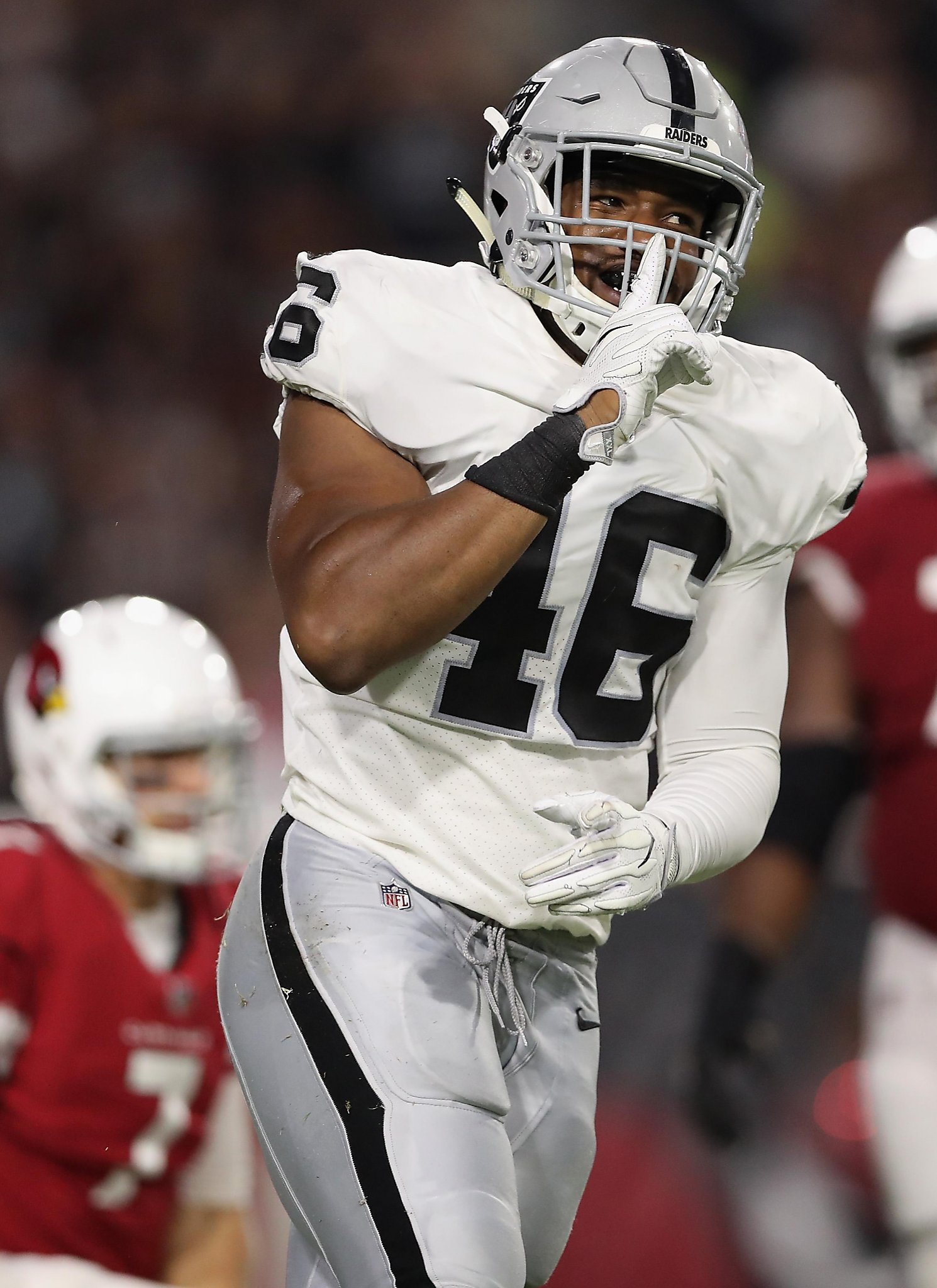 Raiders’ Lewis gets coaches’ attention with sacks