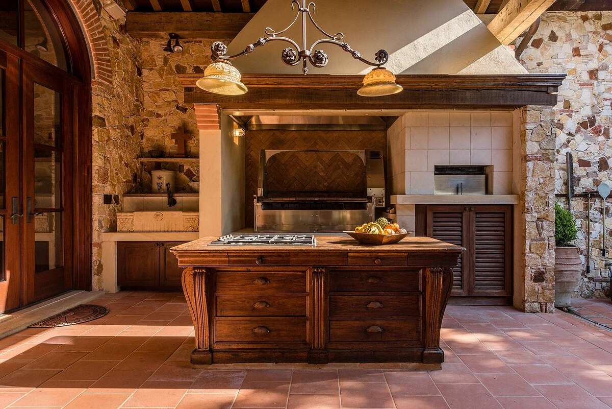 Italian-inspired Central Texas estate owned by Carrabba's co-founder ...