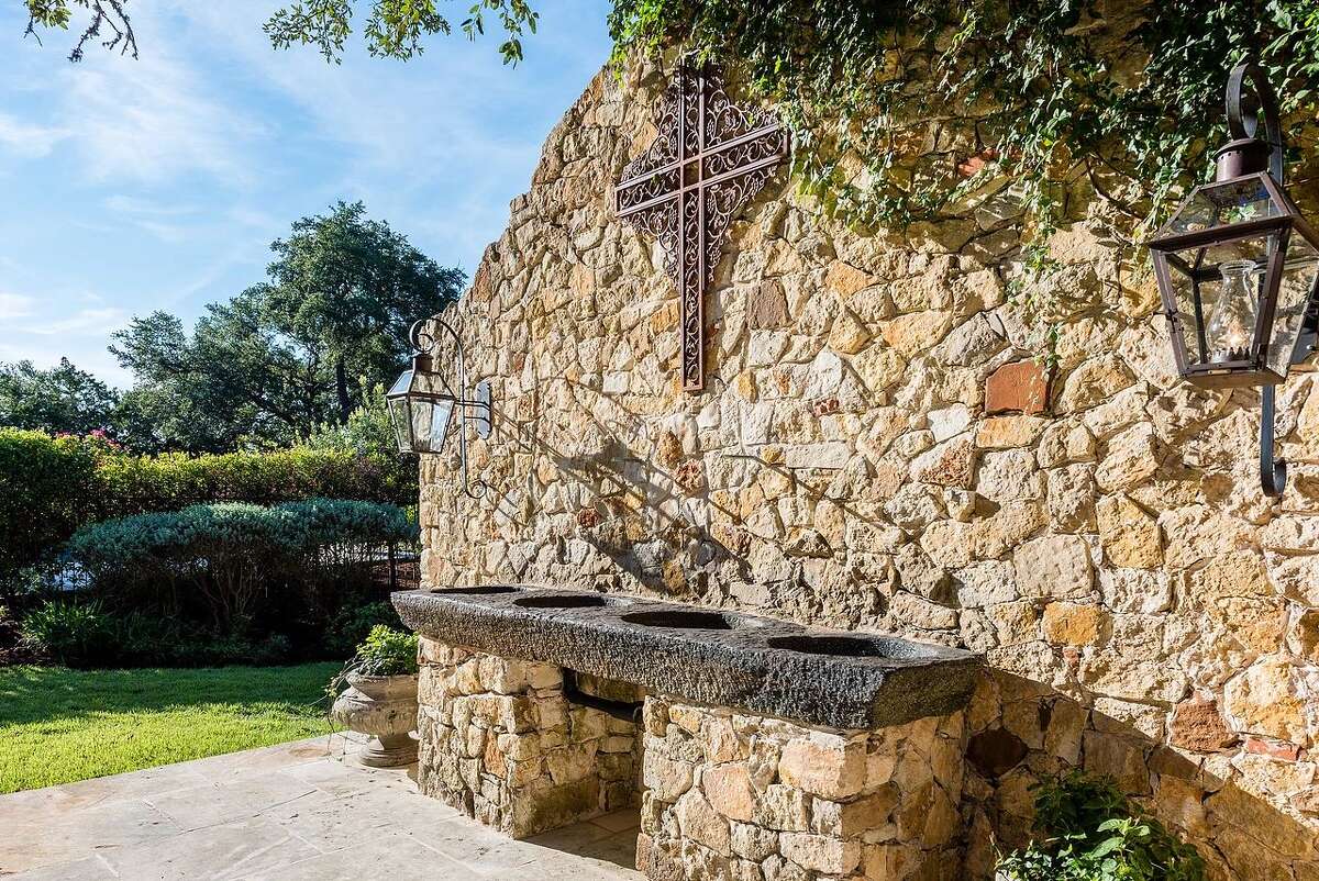 Italian-inspired Central Texas estate owned by Carrabba's co-founder ...
