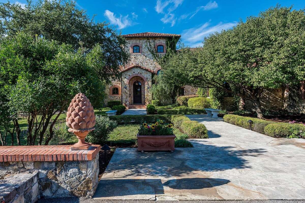 Italian-inspired Central Texas estate owned by Carrabba's co-founder ...