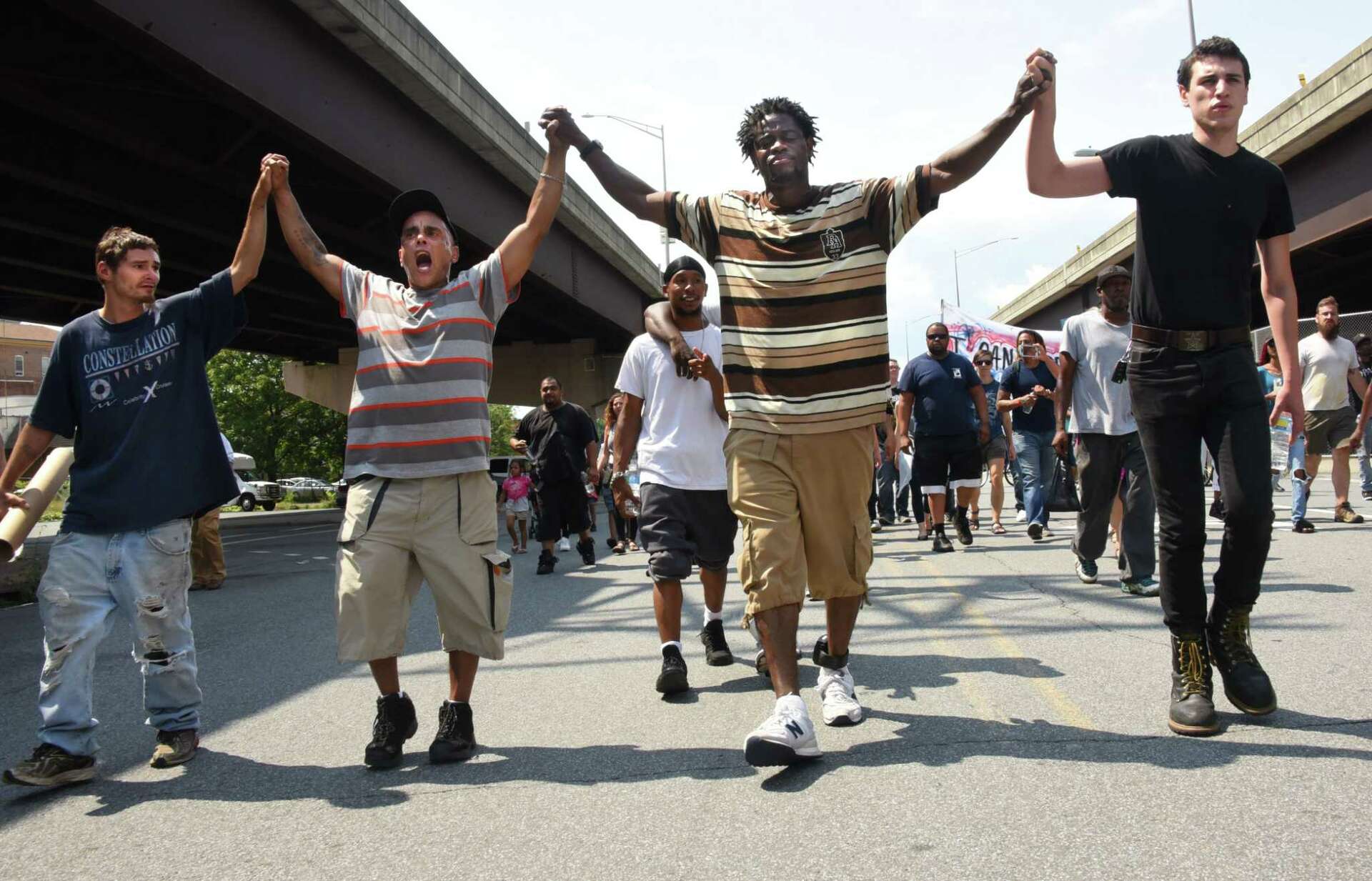 Video captures hectic scene after Troy shooting (warning: graphic)