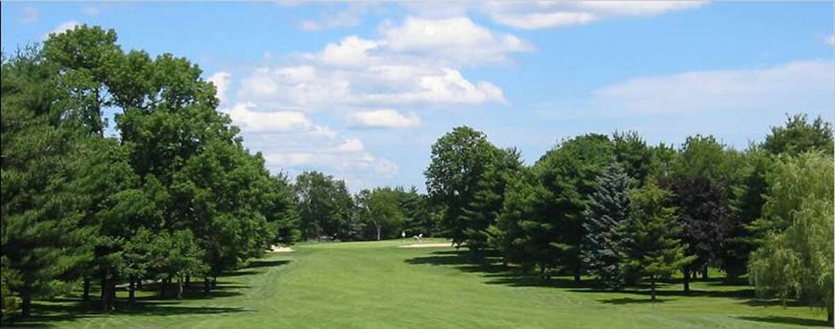 Oak Lane Golf & Country Club in Woodbridge will be sold