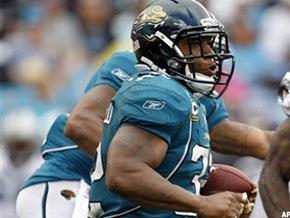 NFL blackouts fight goes to FCC