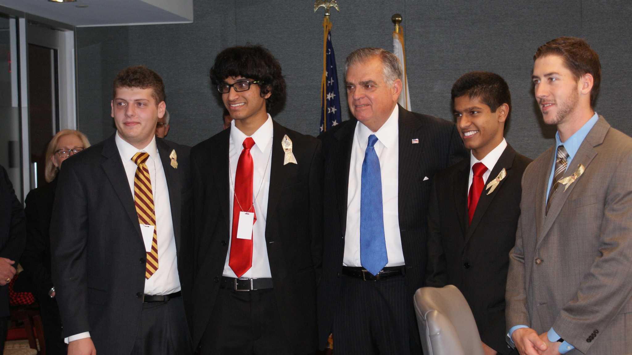 Xavier students receive national award for aviation and aerospace ...