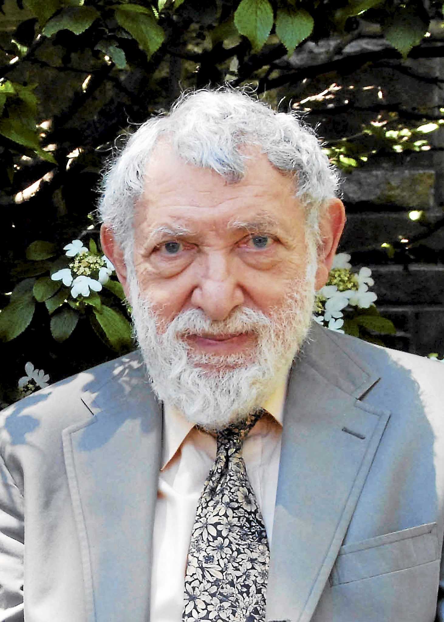 Yale poet Hollander remembered as a man of wit and erudition