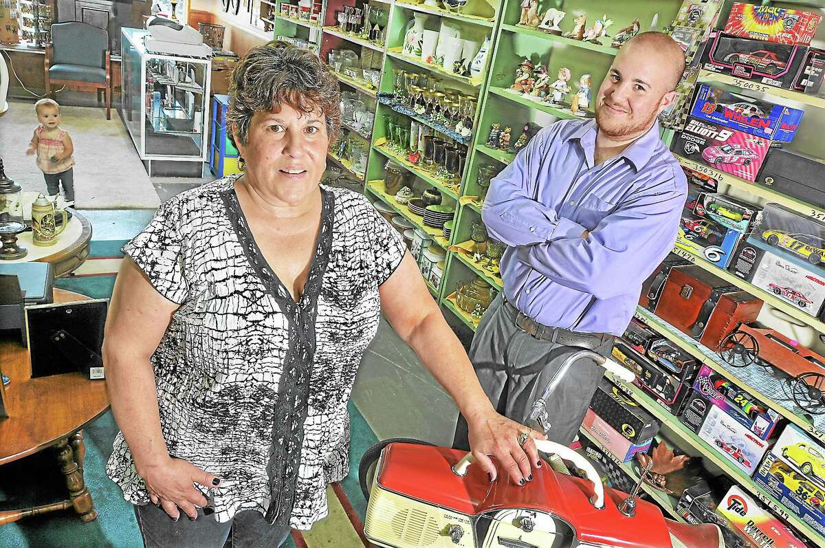 Consignment shop opens on Highland Avenue in Middletown