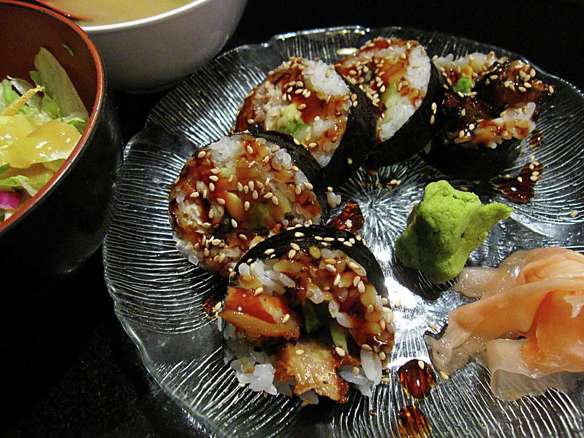Review: A clash of raw and cooked at S.A.’s Godai Sushi