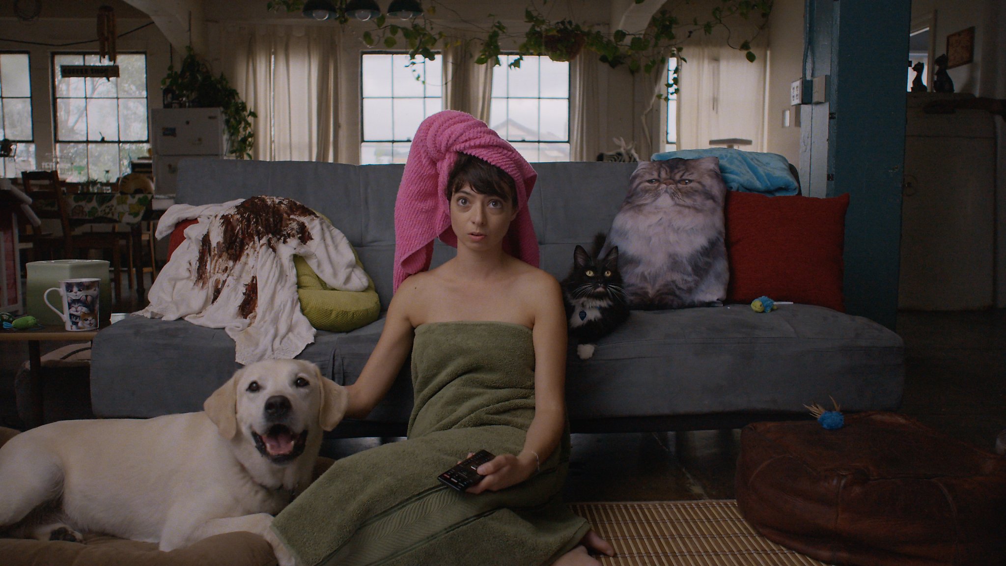‘Unleashed’: Comedy is cute but keeps characters on short leash