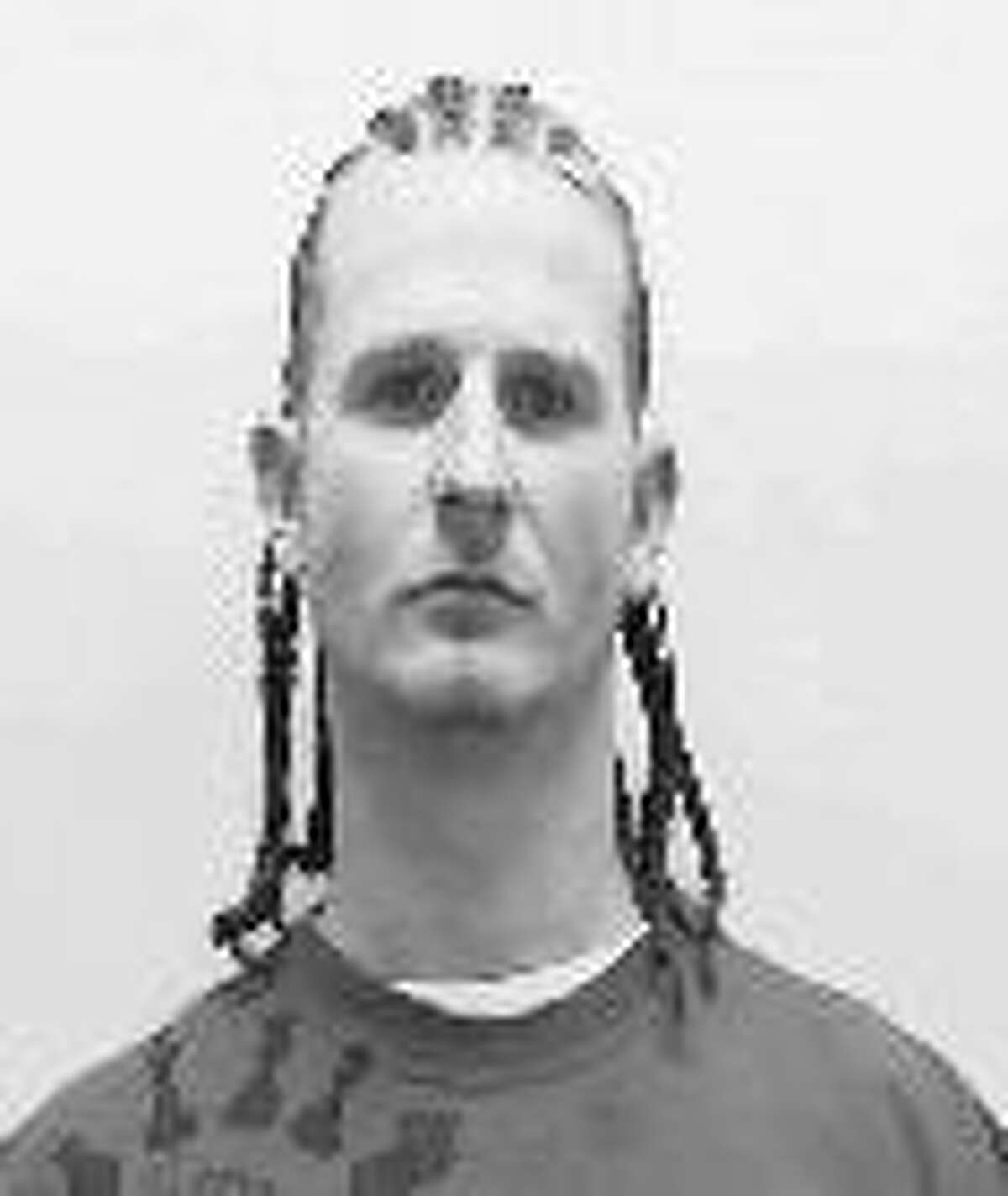 Eight arrested on 11 narcotic warrants