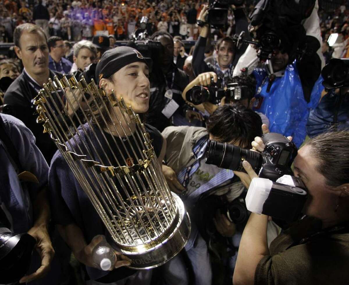 Giants win 2010 World Series