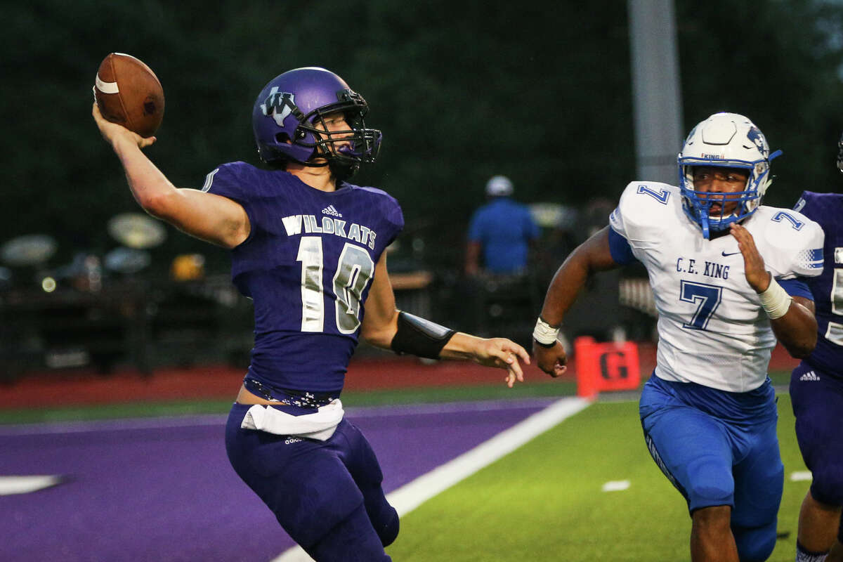 FOOTBALL: Willis returns to field with experience, versatility