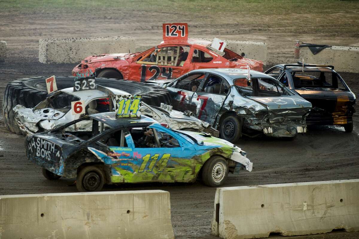 Figure 8 racing during Midland County Fair 2017