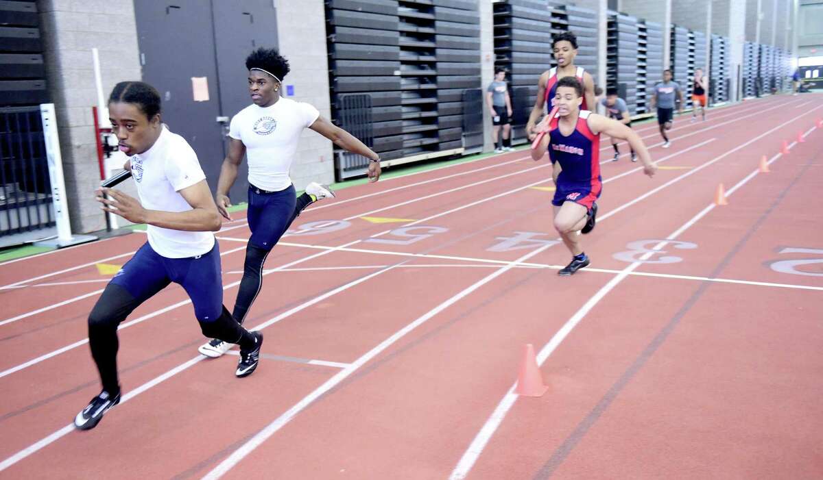 Photos of 2016 Indoor Track and Field Championships
