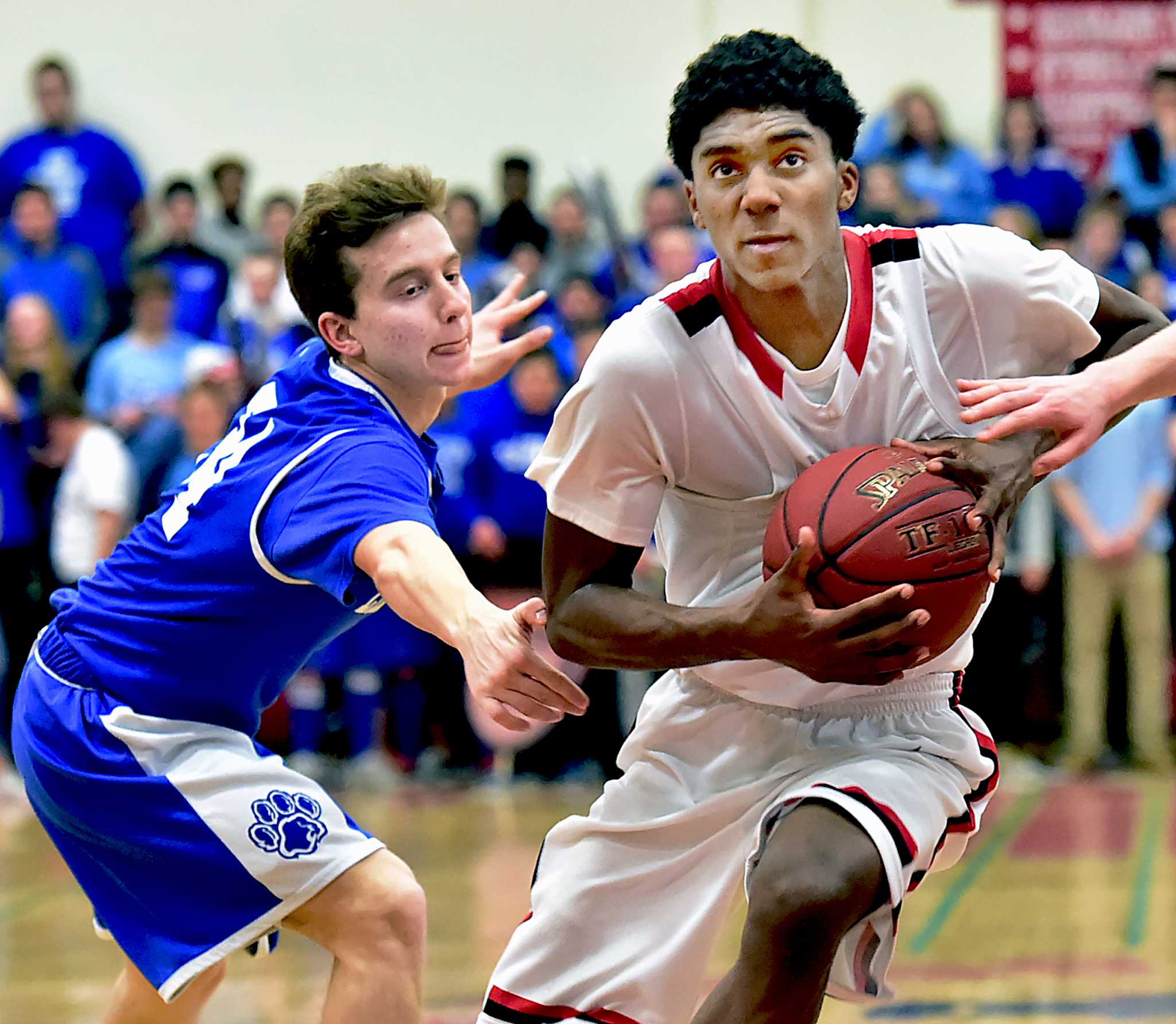 PHOTOS: Boys Basketball: Shoreline Conference Championship