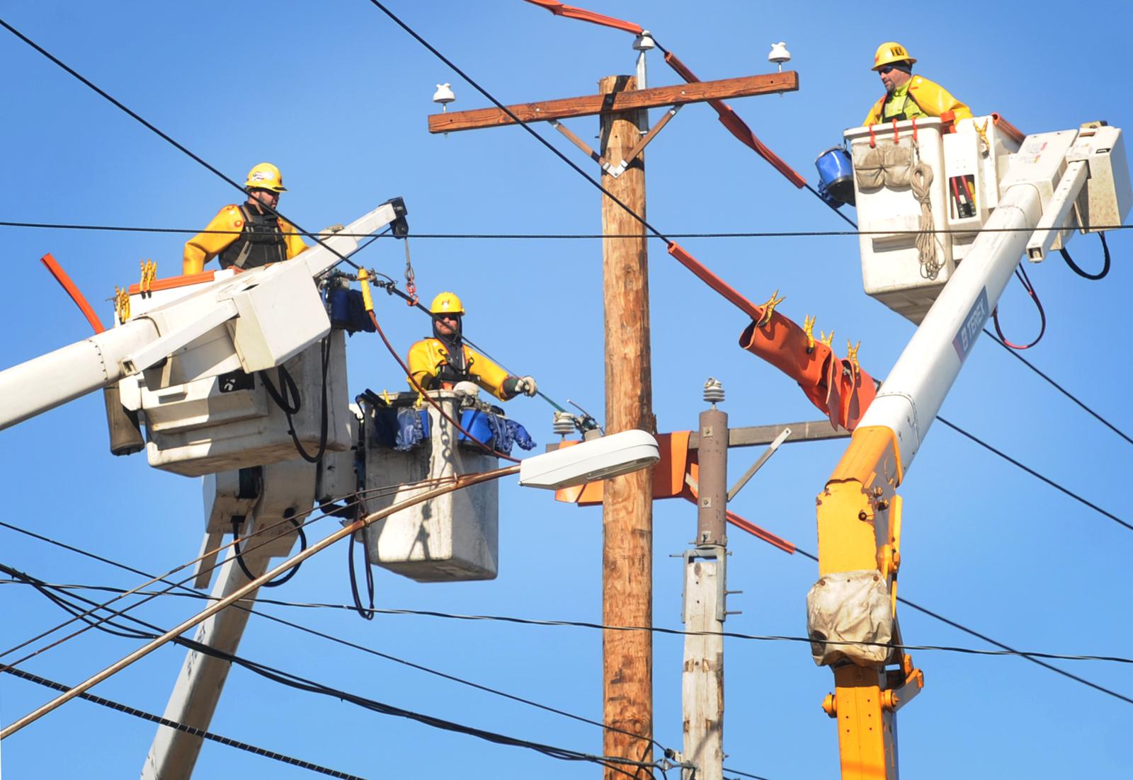 Milford: blown transformer repaired, power restored to thousands