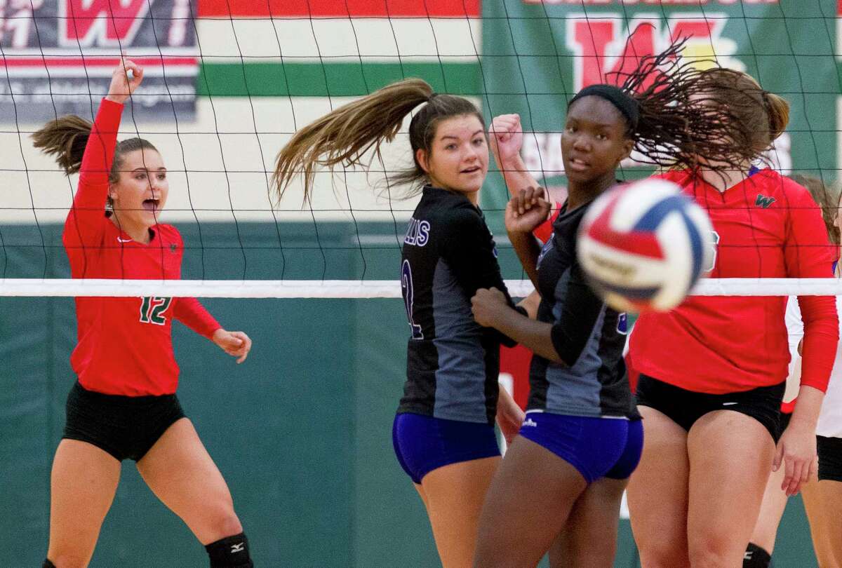 VOLLEYBALL: The Woodlands sweeps Willis in non-district showdown