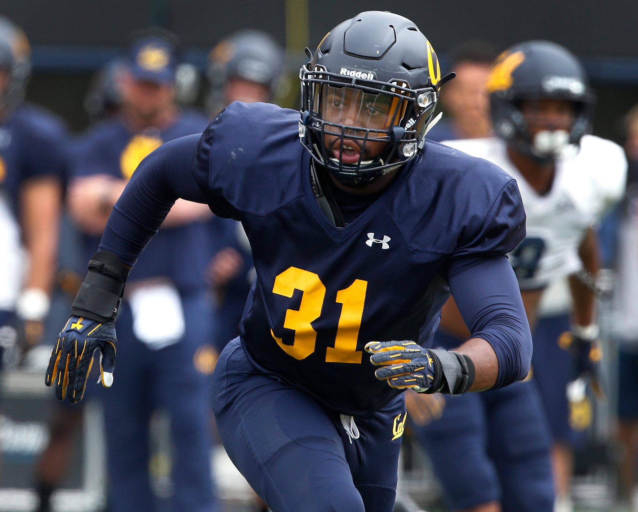 Linebacker Raymond Davison III’s versatility proves valuable for Cal