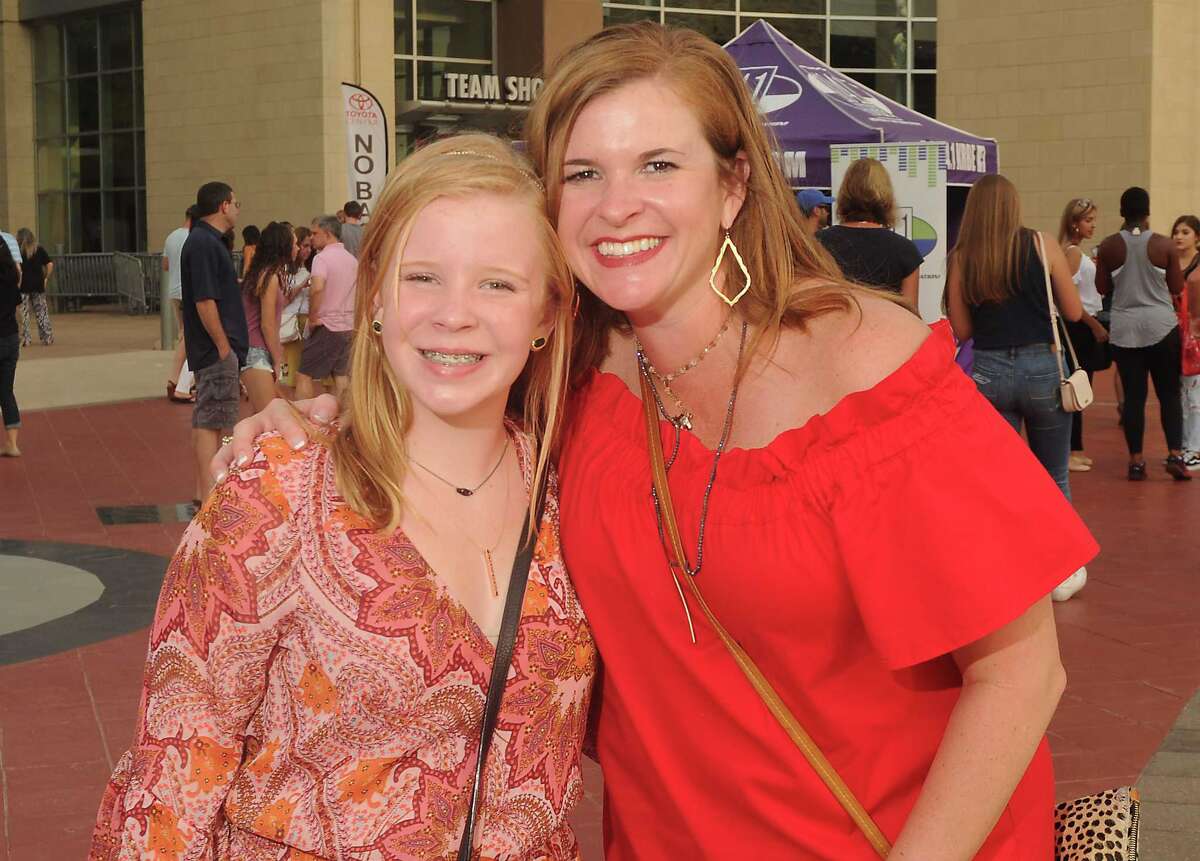 Ed Sheeran enraptures a sold-out Houston crowd