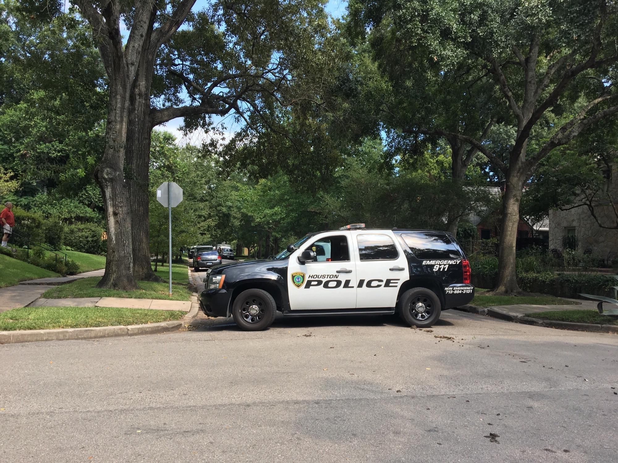 FBI, ATF, Houston Police swarm street near Museum District