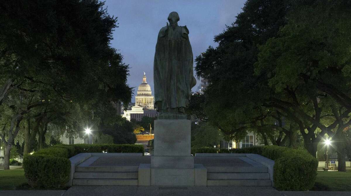 UT removes Confederate statues from main campus