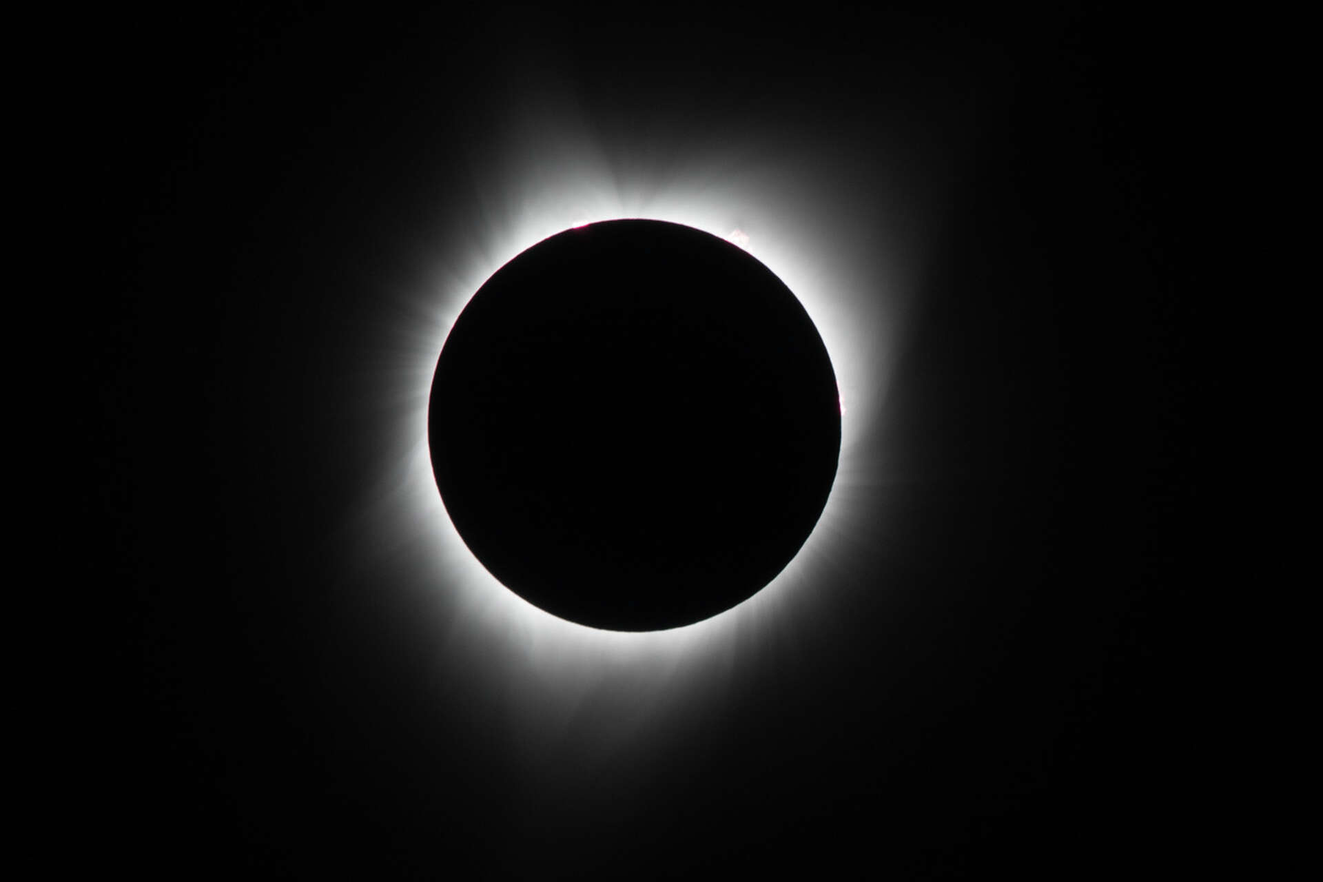 The story behind Bay Area man's iconic total solar eclipse photo