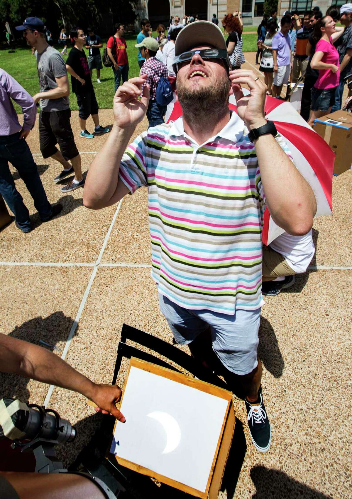 Houston takes in great American solar eclipse