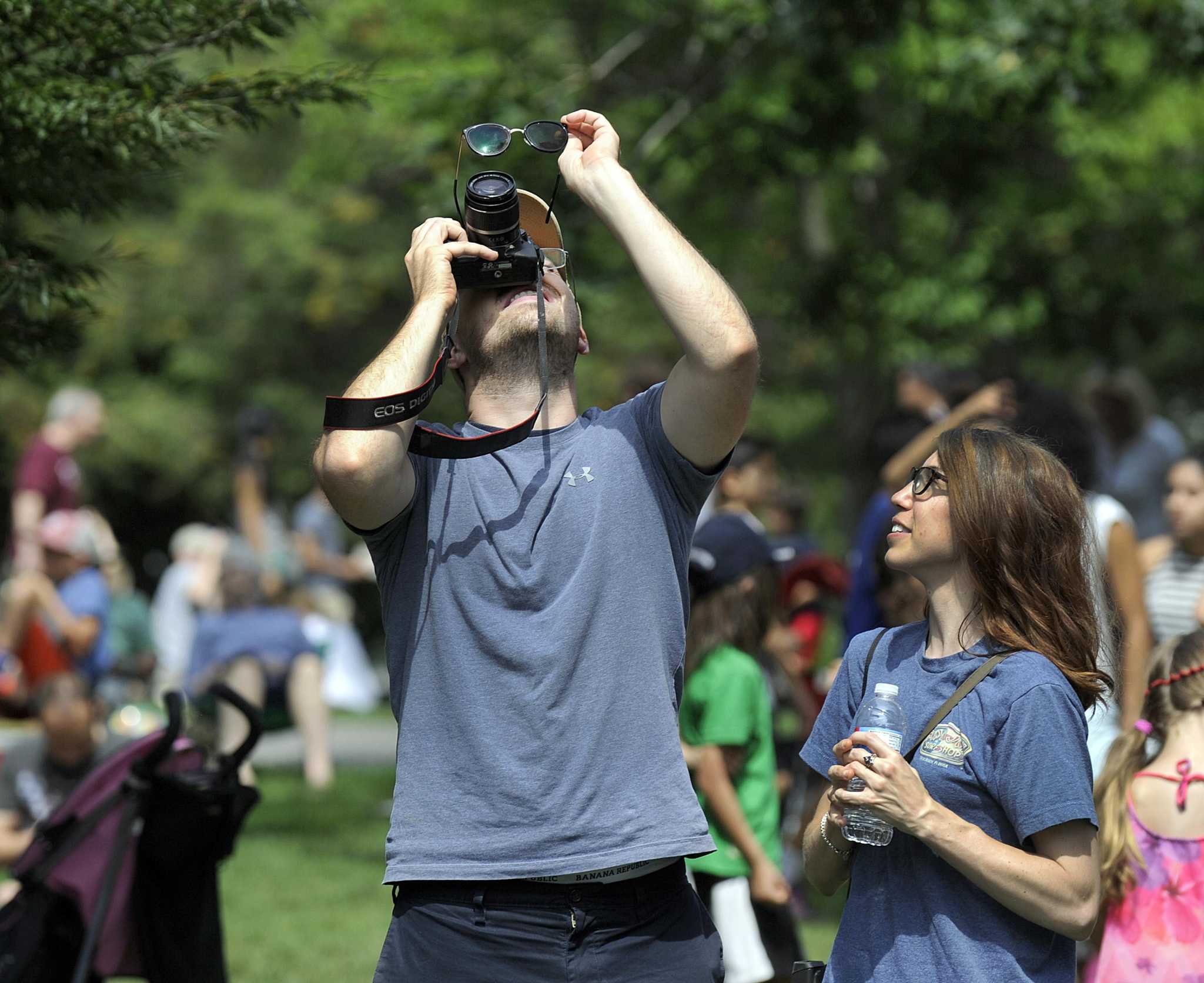 How to photograph the solar eclipse in Connecticut