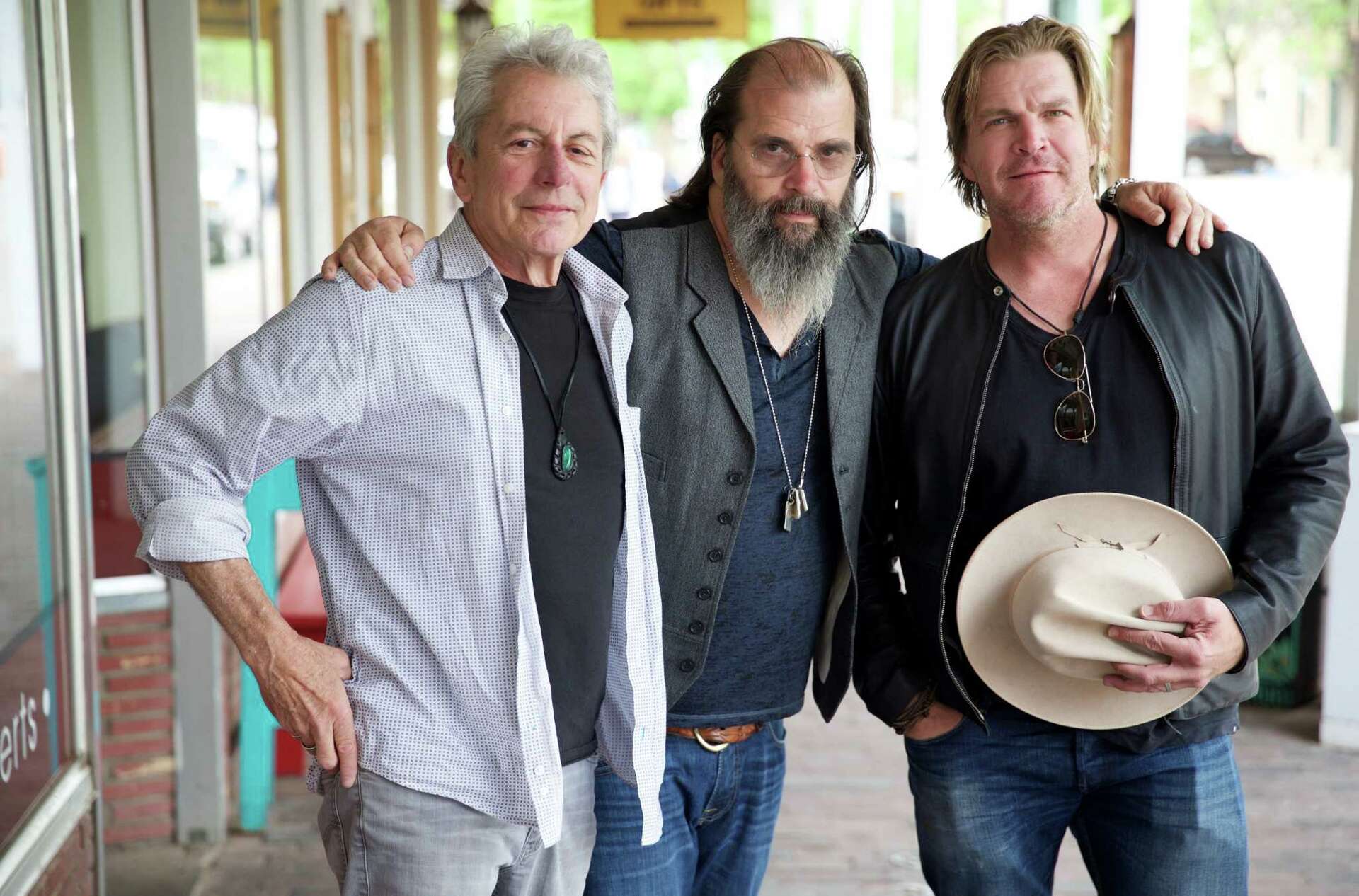 Singer-songwriter Lyle Lovett shares his passion for photography on ...