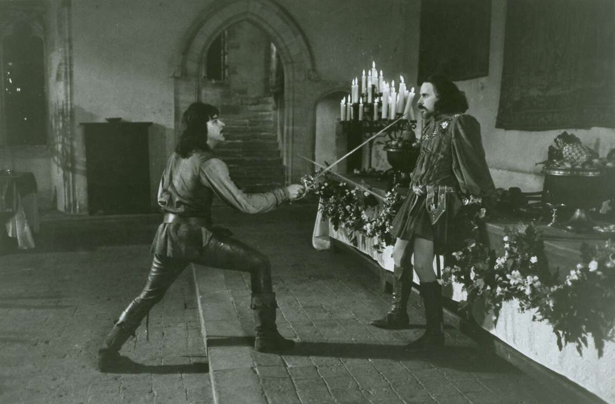 Mandy Patinkin brings 'Being Alive' tour to New London Saturday