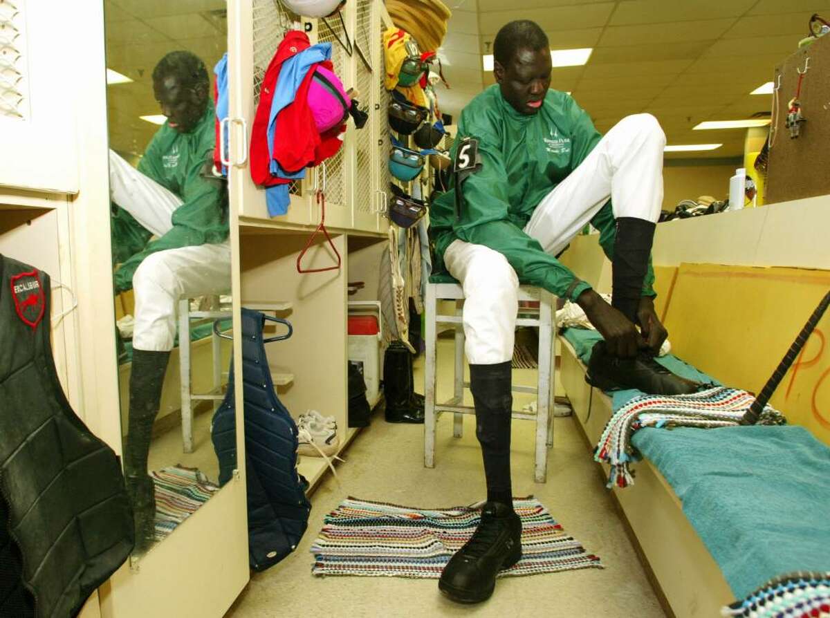 Former UB, NBA star and humanitarian Manute Bol dies at 47