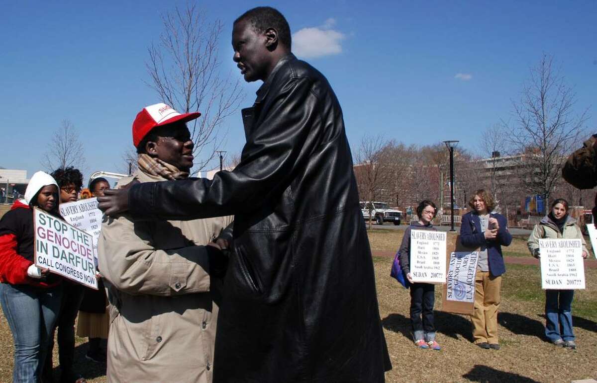 Former UB, NBA star and humanitarian Manute Bol dies at 47
