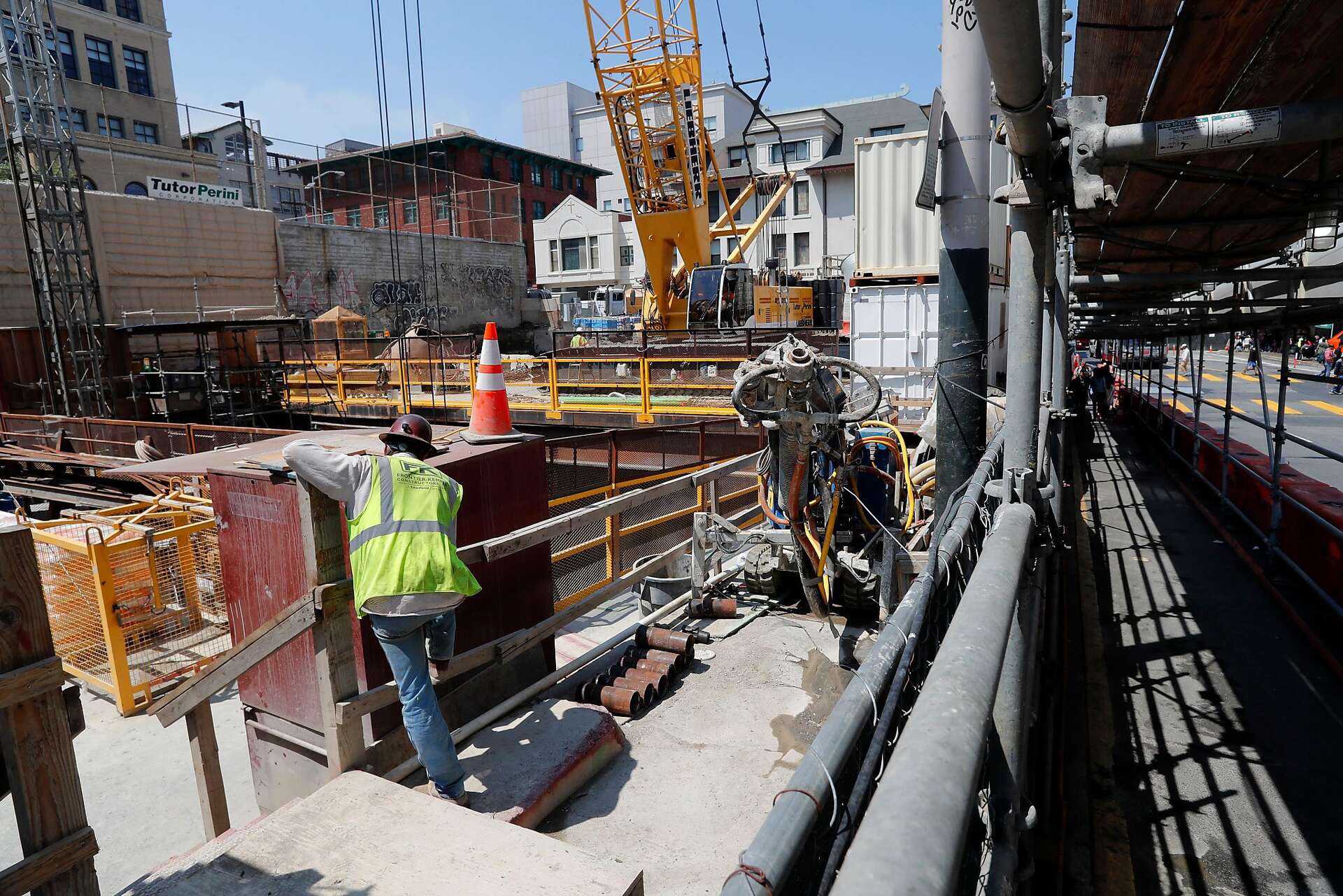 As subway construction drives away customers, SF debates helping businesses