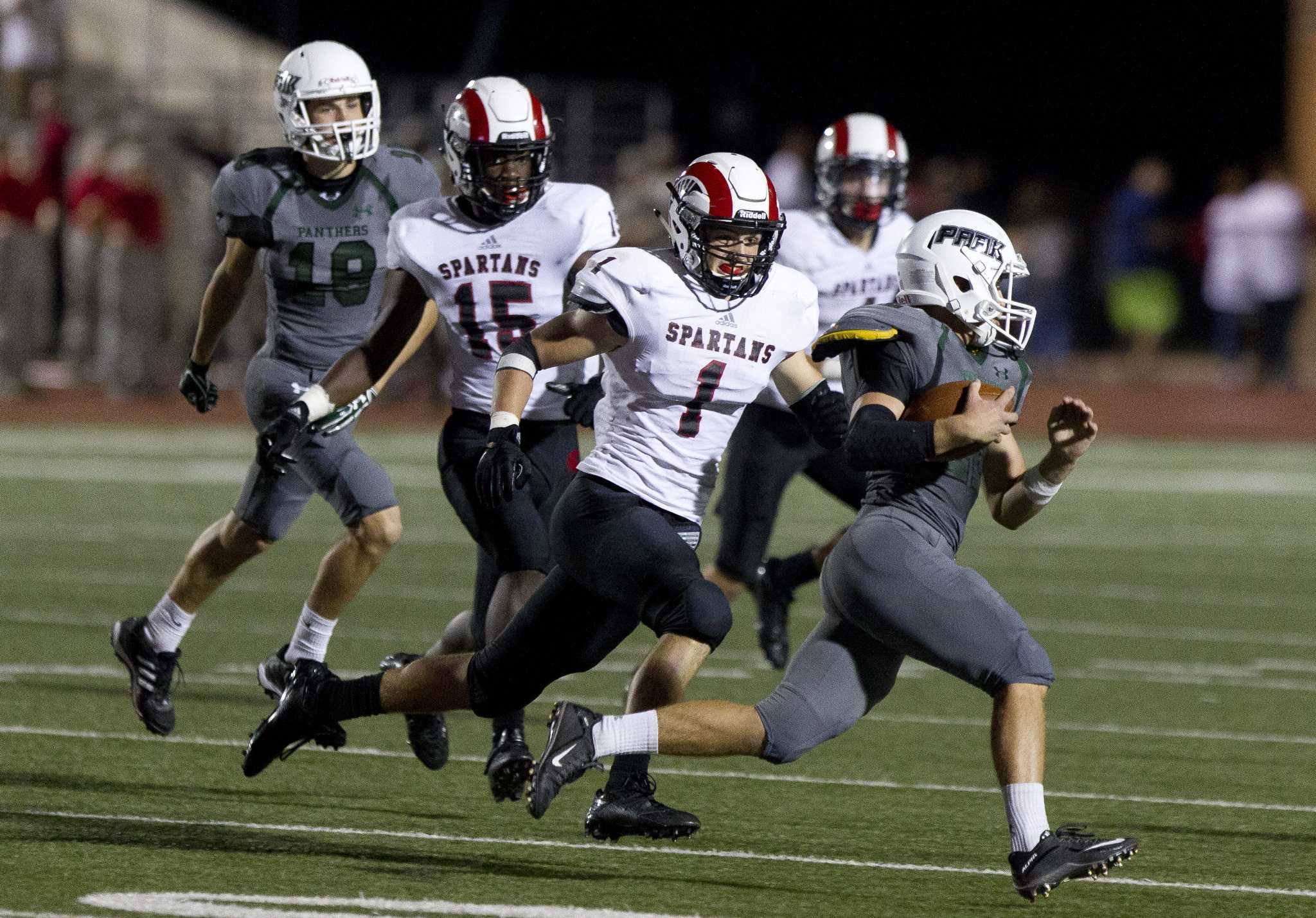 FOOTBALL: Spartans bring back solid defense off of playoff run a year ago