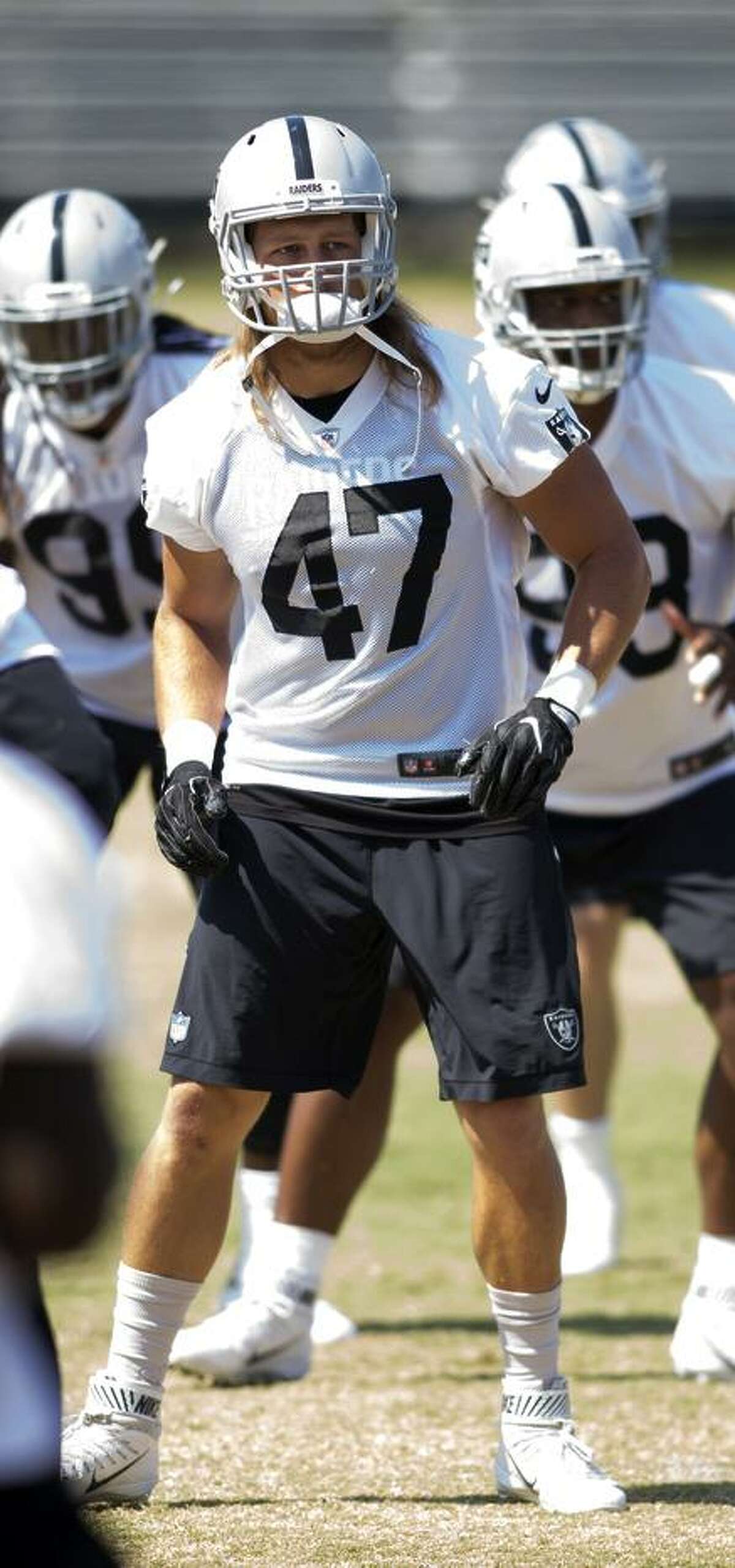 Raiders linebacker James Cowser growing into role as Khalil Mack’s backup