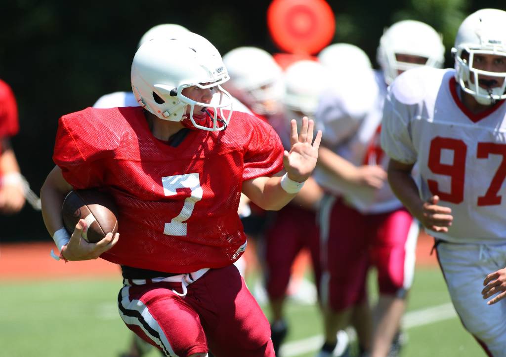 Greenwich shows its potential in annual Red and White game