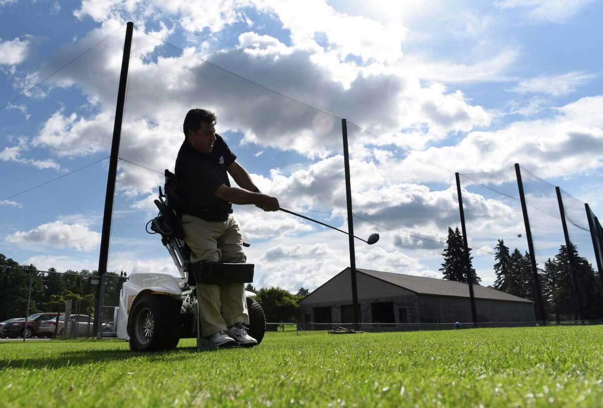 Paramobile wheelchair gets golfers back in the game