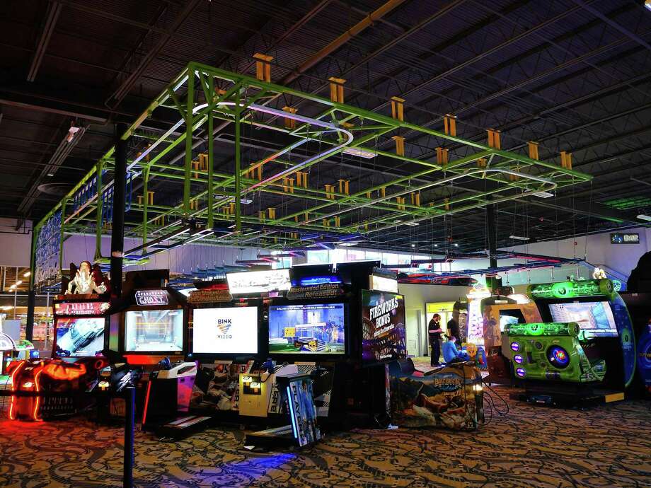 Indoor Andretti go-cart facility with full-service bar coming to San ...