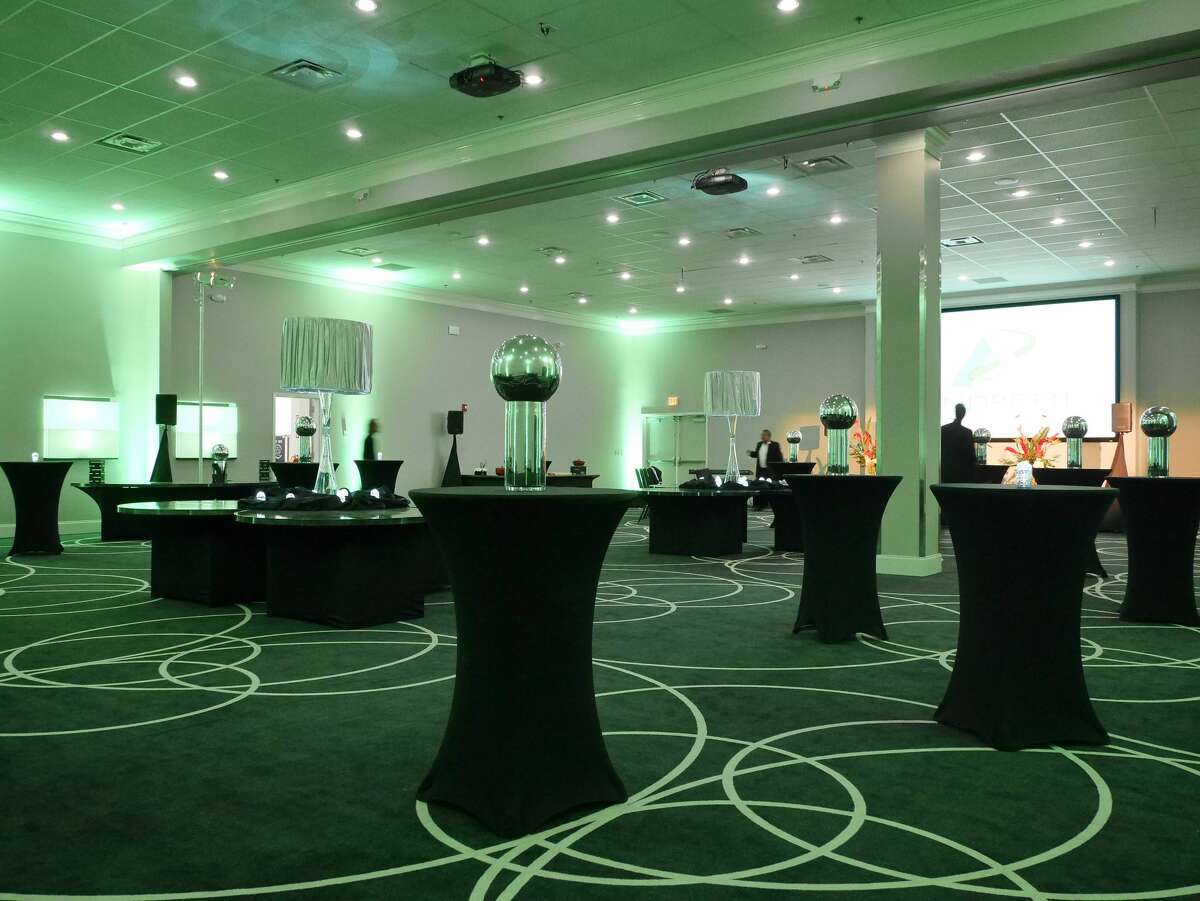 Indoor Andretti go-cart facility with full-service bar coming to San ...