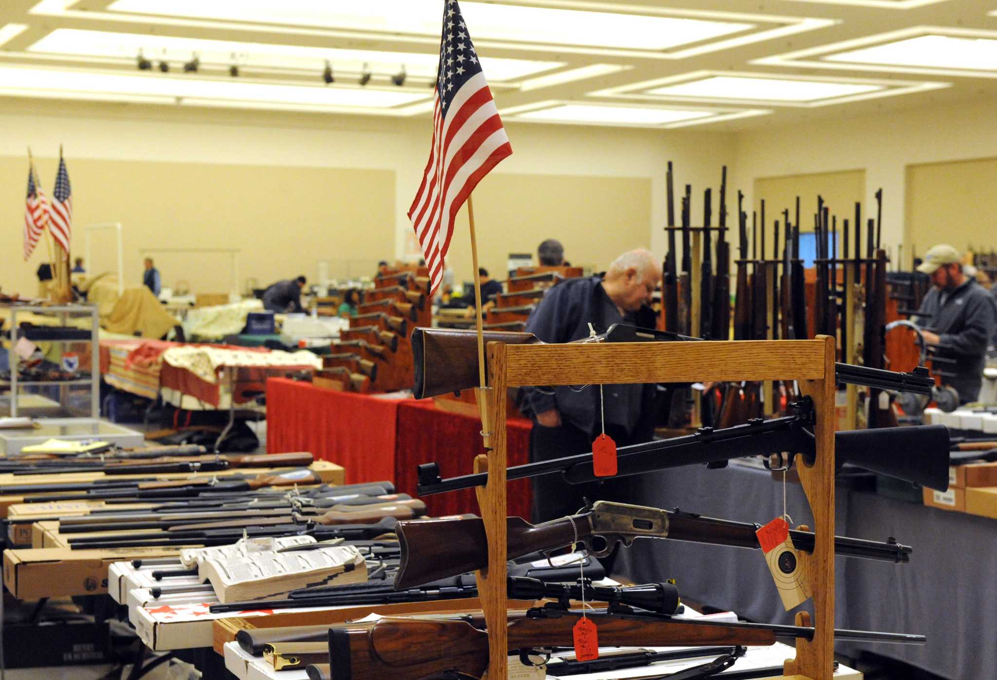Saratoga gun show takes its final shot