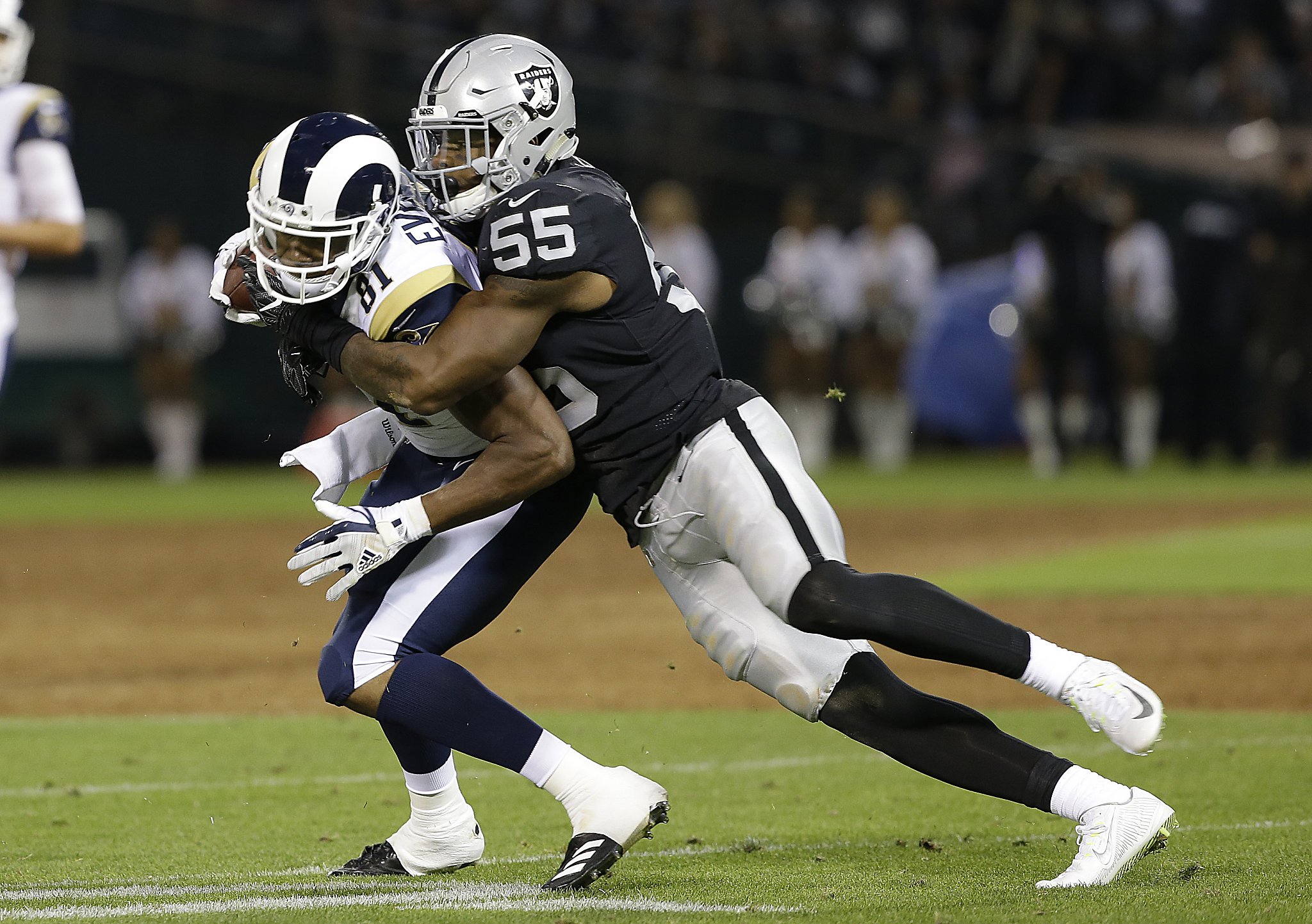 Raiders’ linebackers in middle of battle