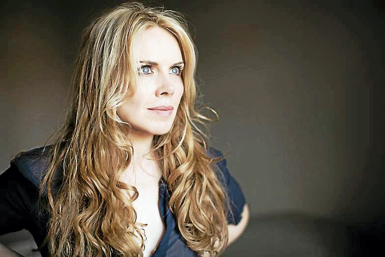 Singer-songwriter Mary Fahl to perform Feb. 18 in New Hartford