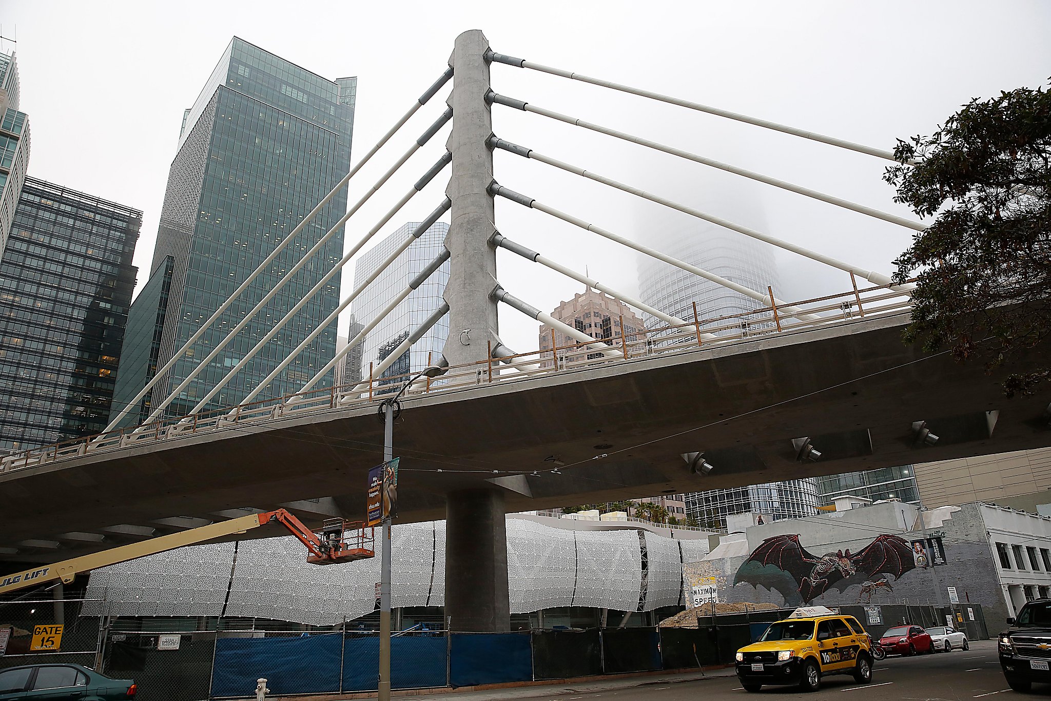 Design, function intersect at Transbay Transit Center’s bus bridge
