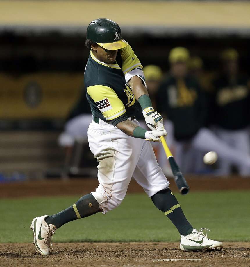 Khris (as in Khrush) Davis homers twice in A’s win - SFGate