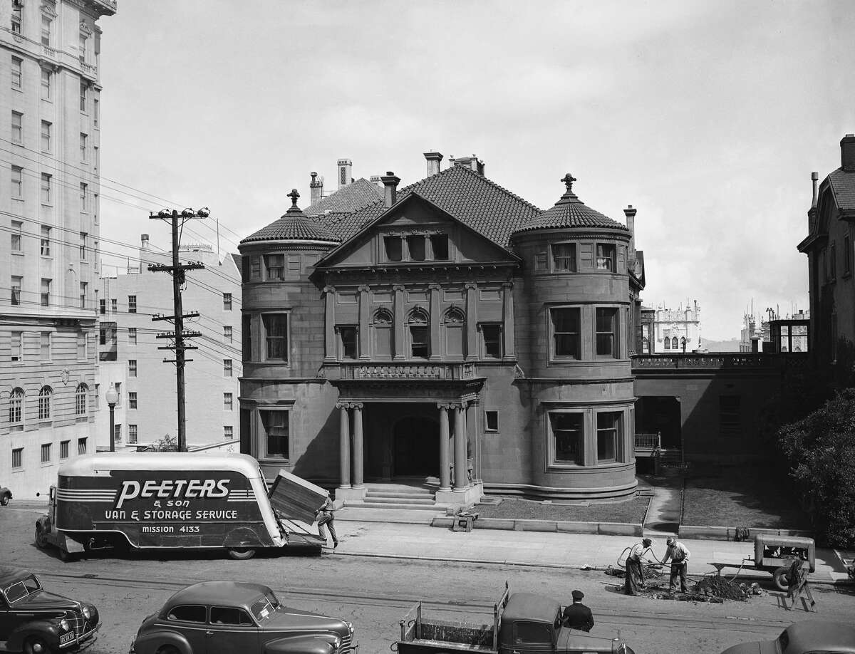 76 years ago, a Nazi flag flew in SF – and locals cheered the man who ...