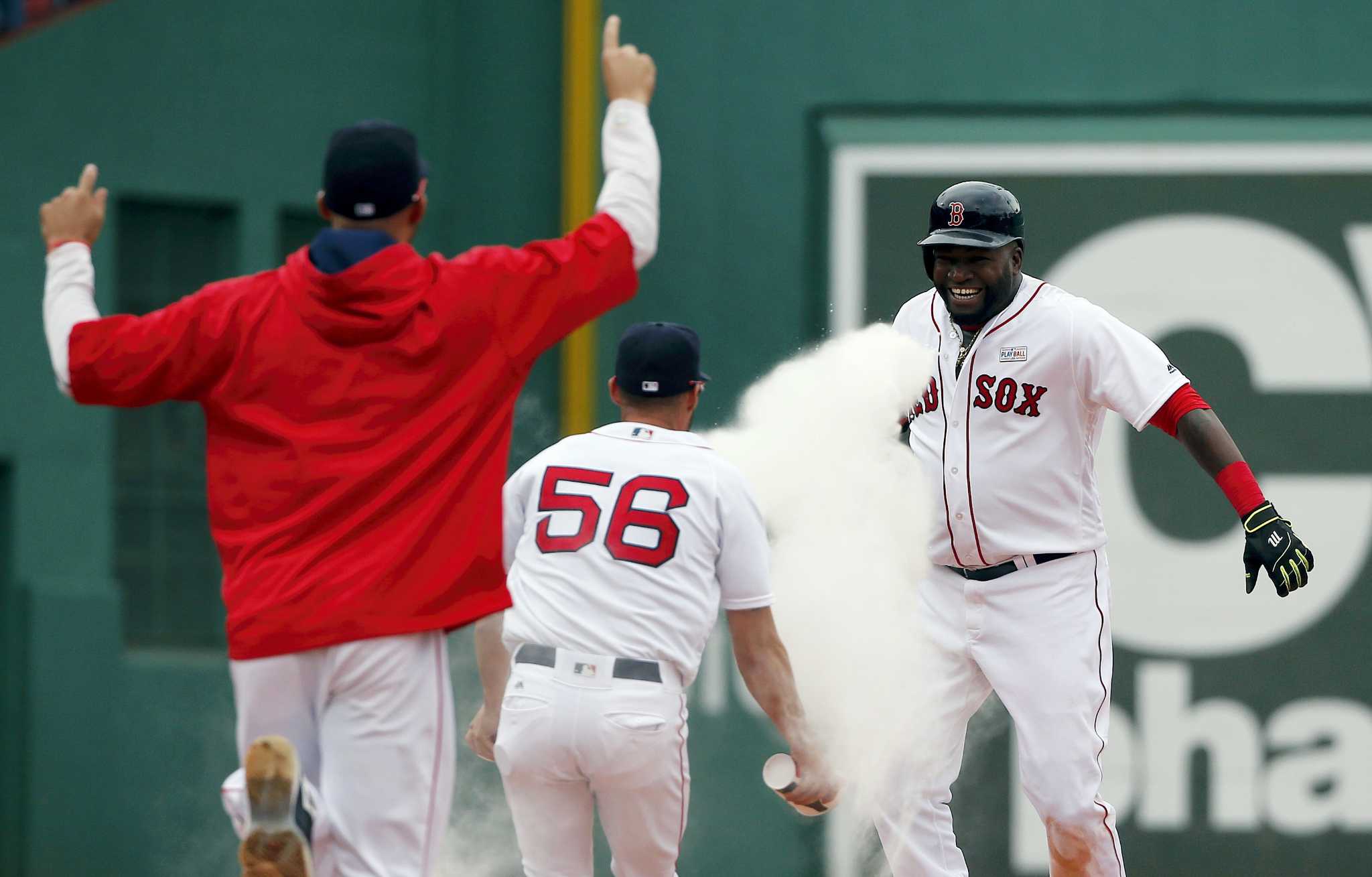 Big Papi puts on big show, lifts Red Sox over Astros in 11th