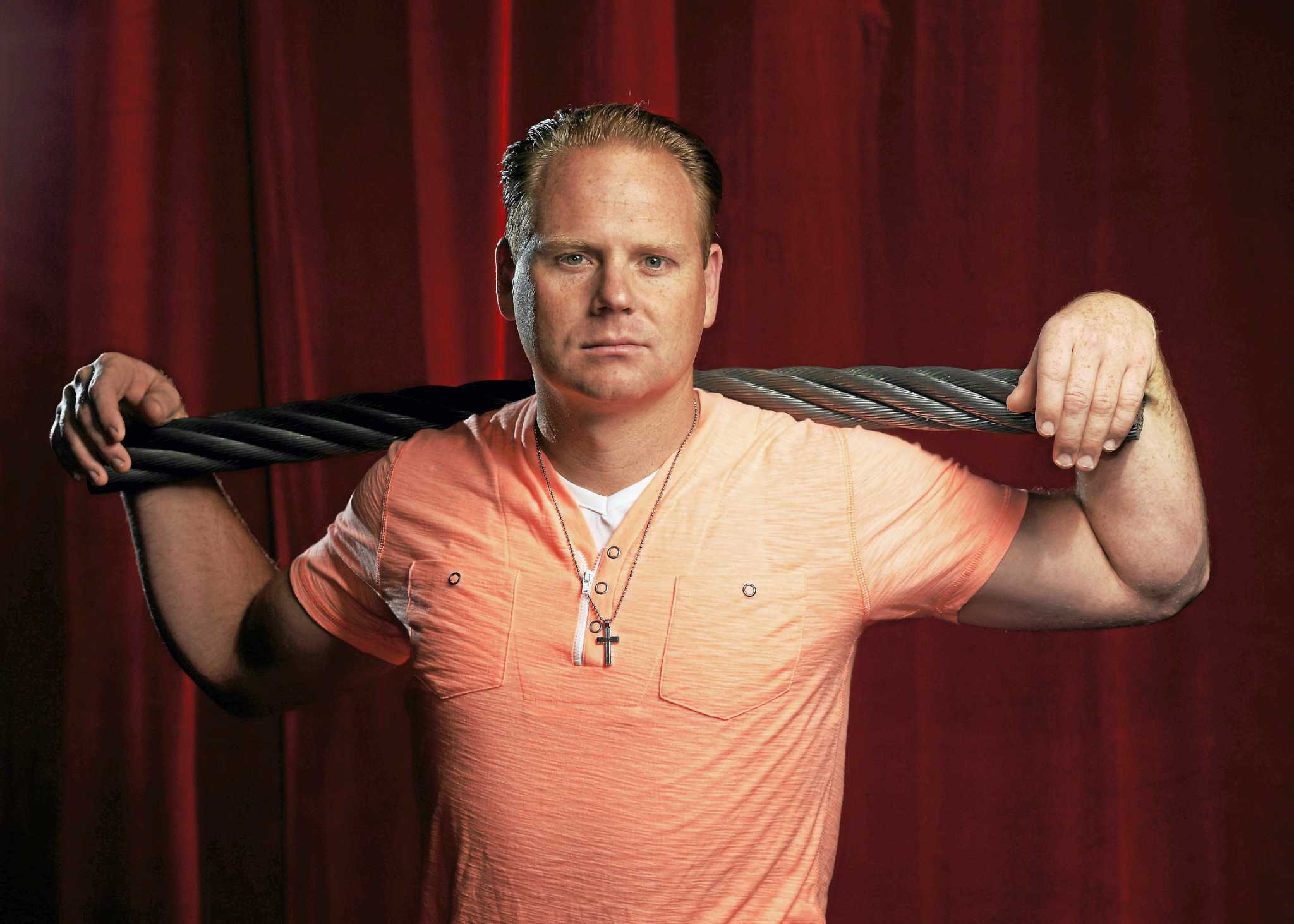Wallenda honors family history on high wire in ‘Zirkus’ at Foxwoods