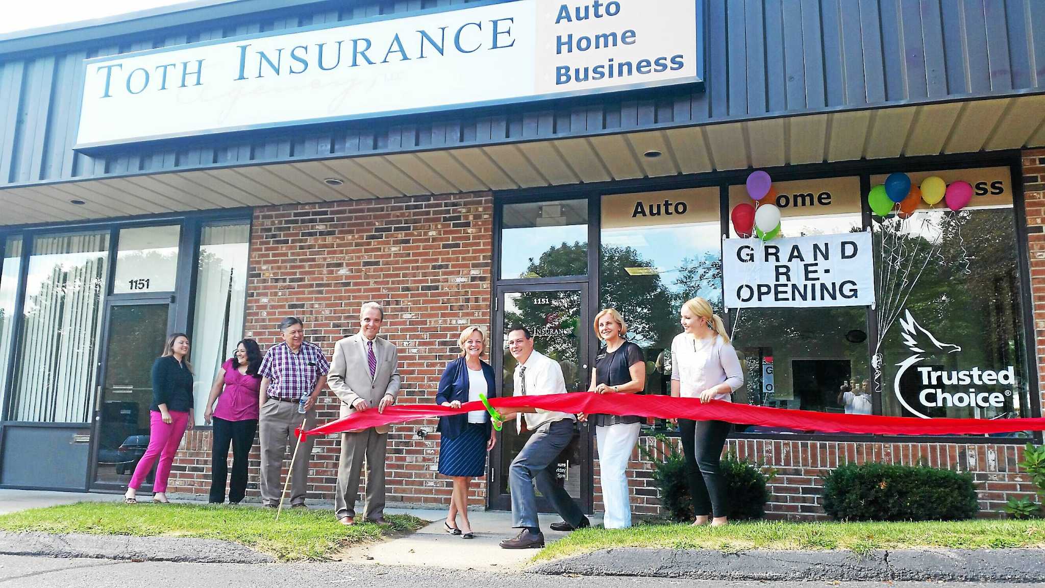 Toth Insurance celebrating its growing business in Torrington