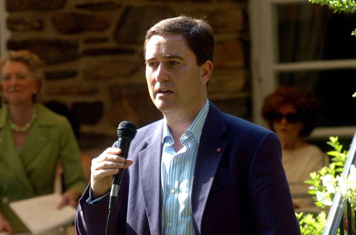 Anglophiles celebrate Queen's 84th birthday