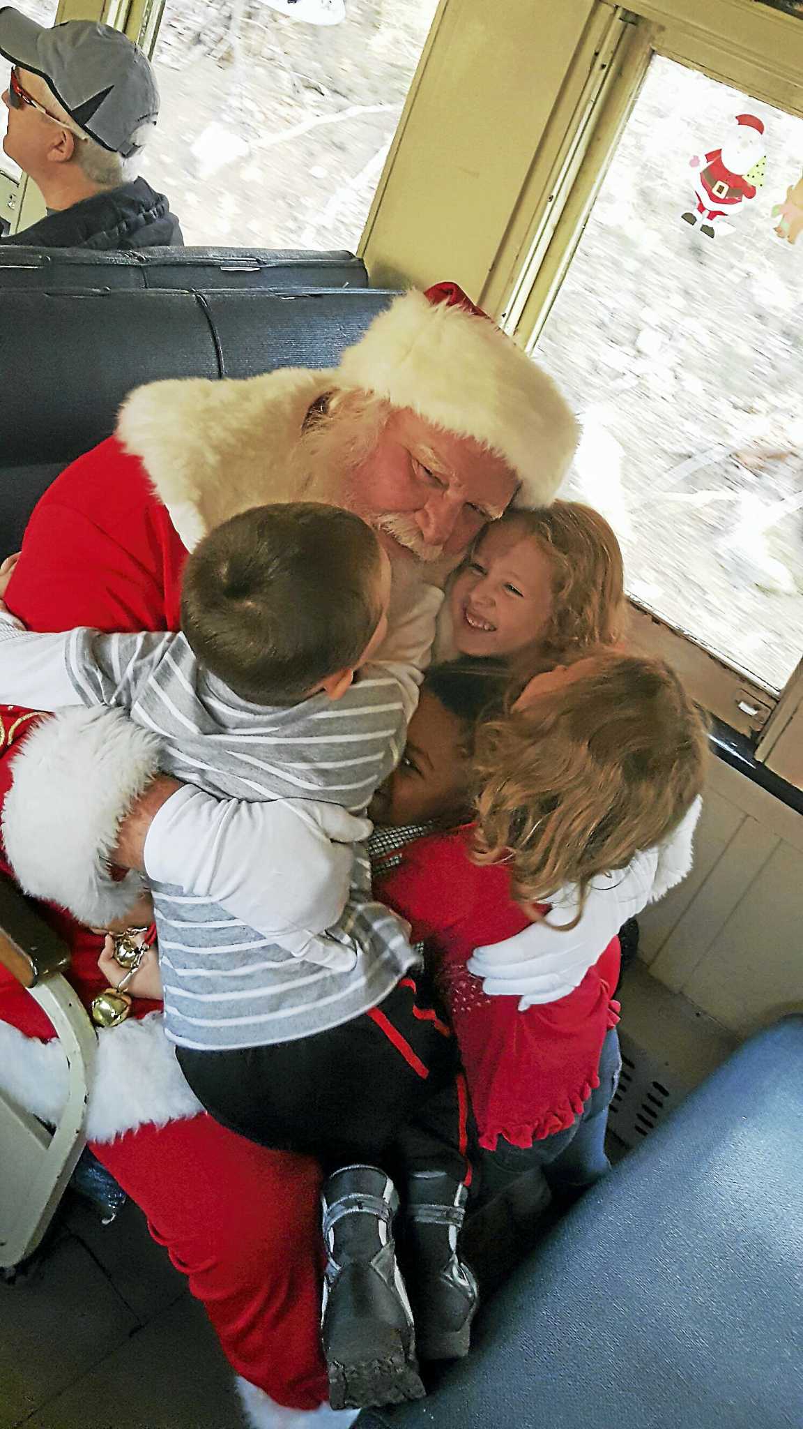 Thomaston’s Railroad Museum of New England hosts families for Santa ...